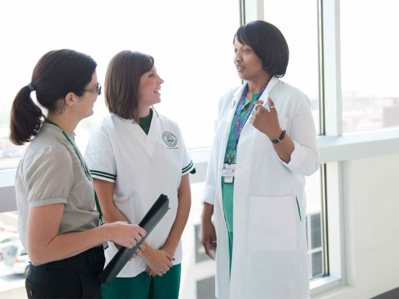 College of Nursing - Chicago Nursing School | Rush University